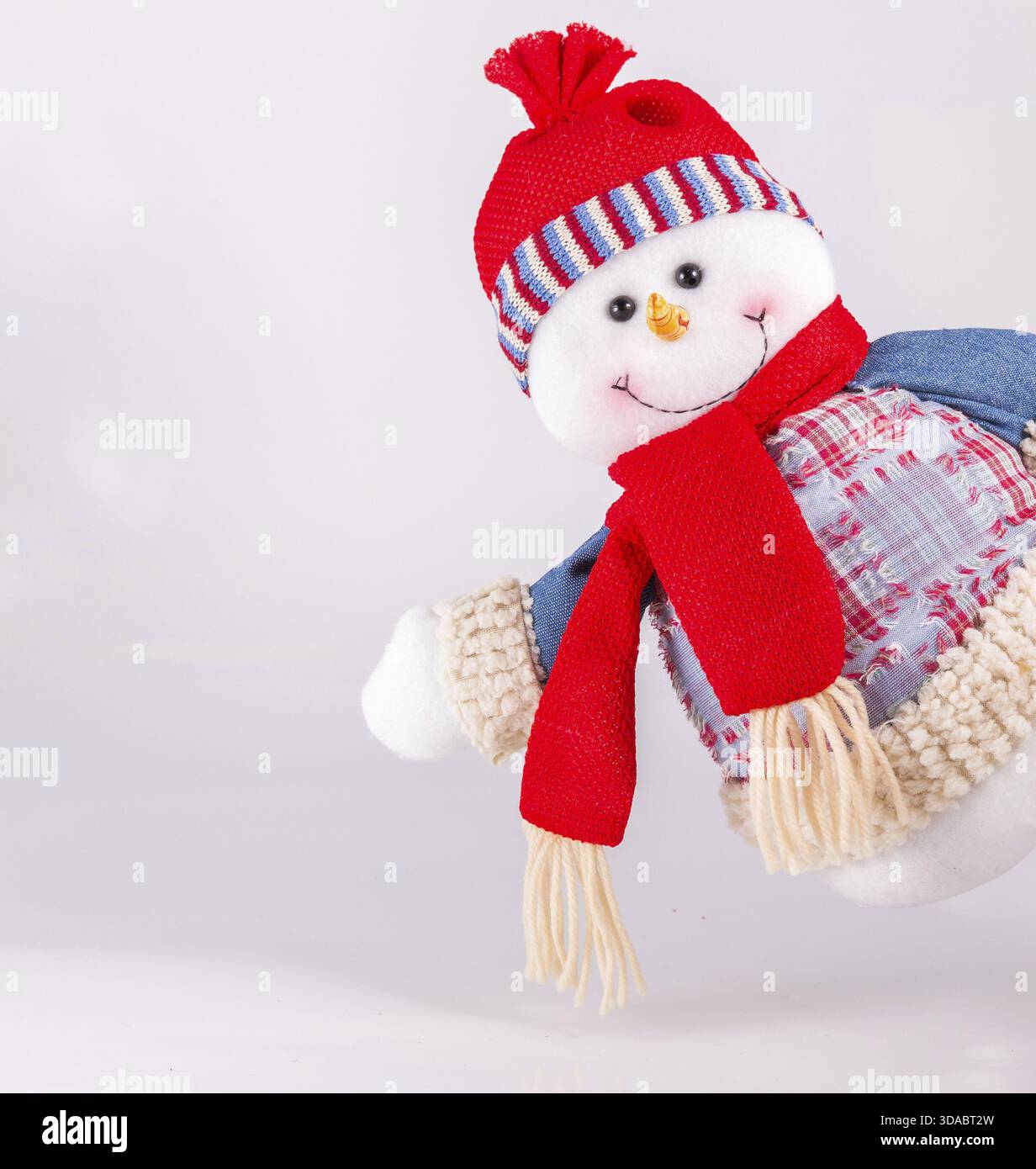Snowman figure on white hi-res stock photography and images - Alamy