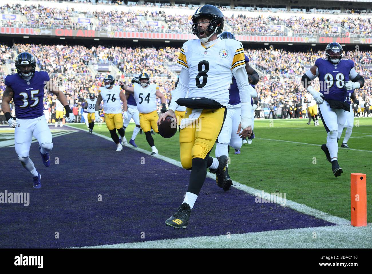 Pittsburgh Steelers quarterback Aaron Rodgers (8) reacts after he ...