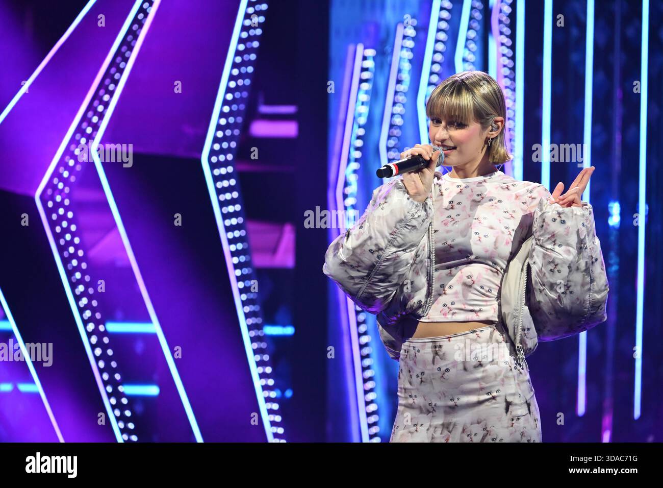 Rome: Rai Studios, Via Asiago. Sanremo Giovani broadcast. Semi-final ...