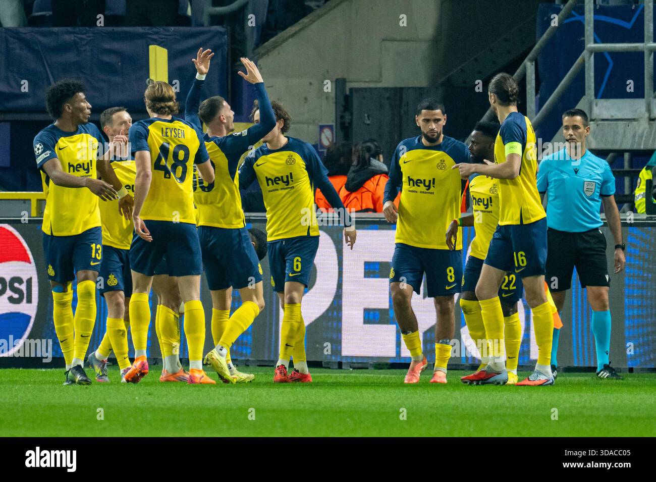 Anan Khalaili of Union SG celebrates scoring his goal with team-mates ...