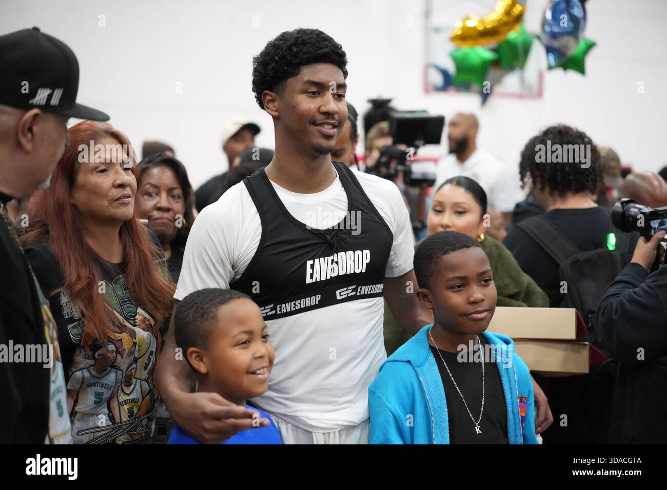 Inglewood Sentinels guard Jason Crowe Jr. (5) poses after a high school ...