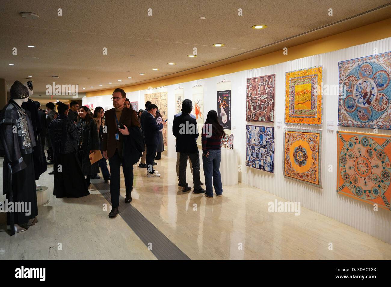 Tsinghua academy of fine arts hi-res stock photography and images - Alamy