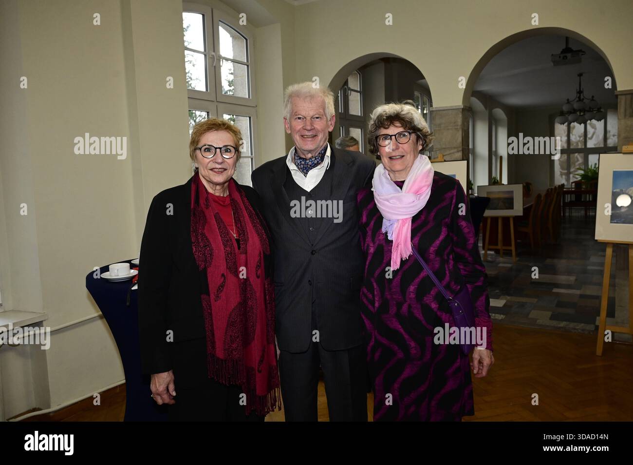Petra Ernstberger, Fritz Martin und Karin Thomas-Martin beim Festakt ...