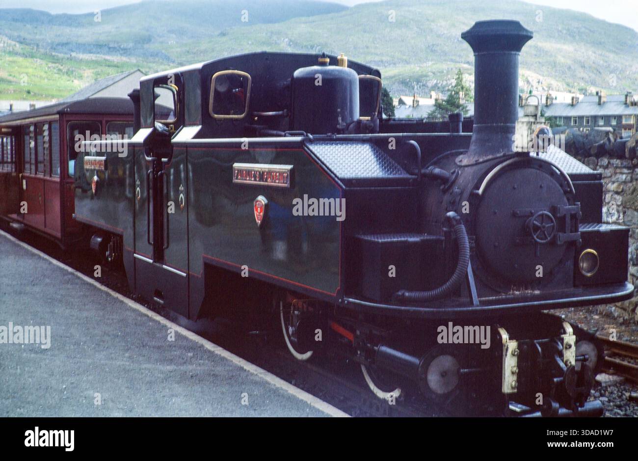 Earl of Merioneth, Double Fairlie articulated steam locomotive train ...