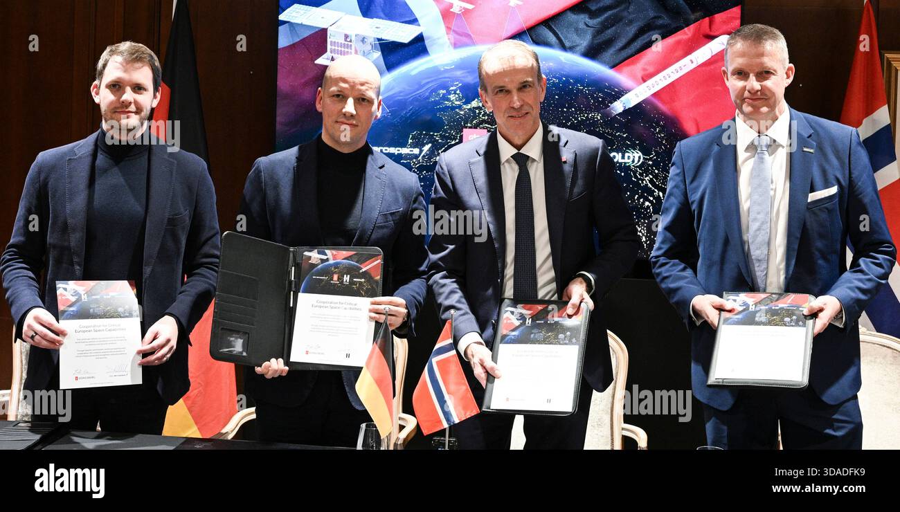 10 December 2025, Berlin: Daniel Metzler, CEO of Isar Aerospace (l-r ...