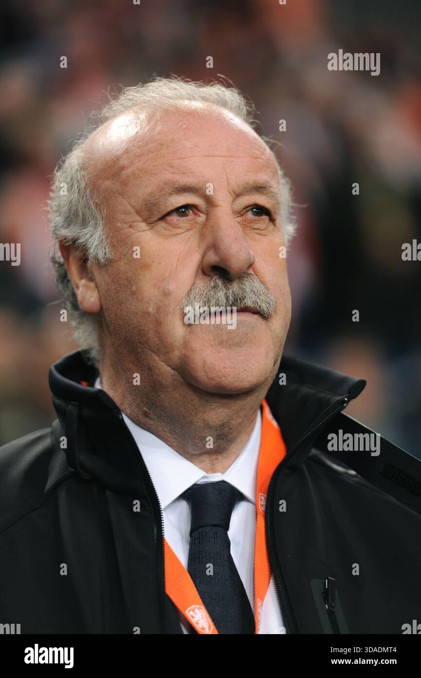 Vicente del bosque playing hi-res stock photography and images - Alamy