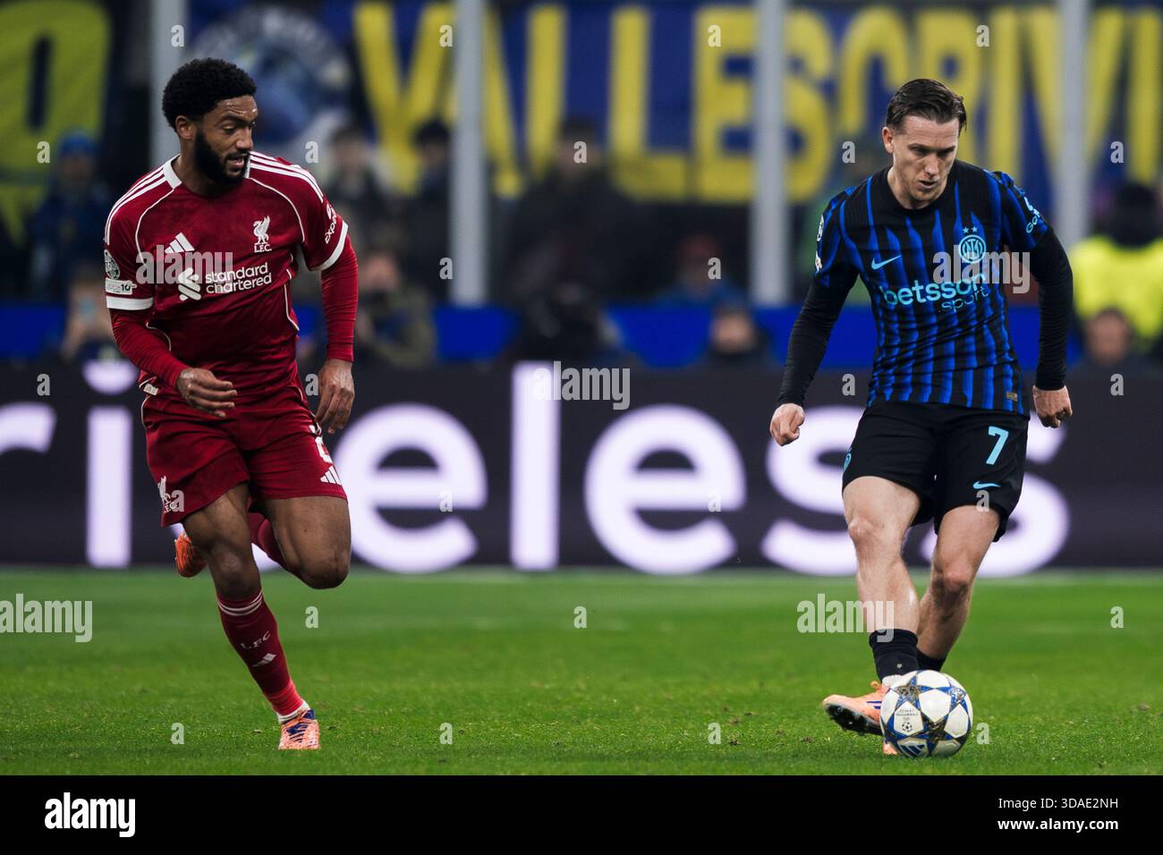 Piotr Zielinski of FC Internazionale in action next to Joe Gomez of ...