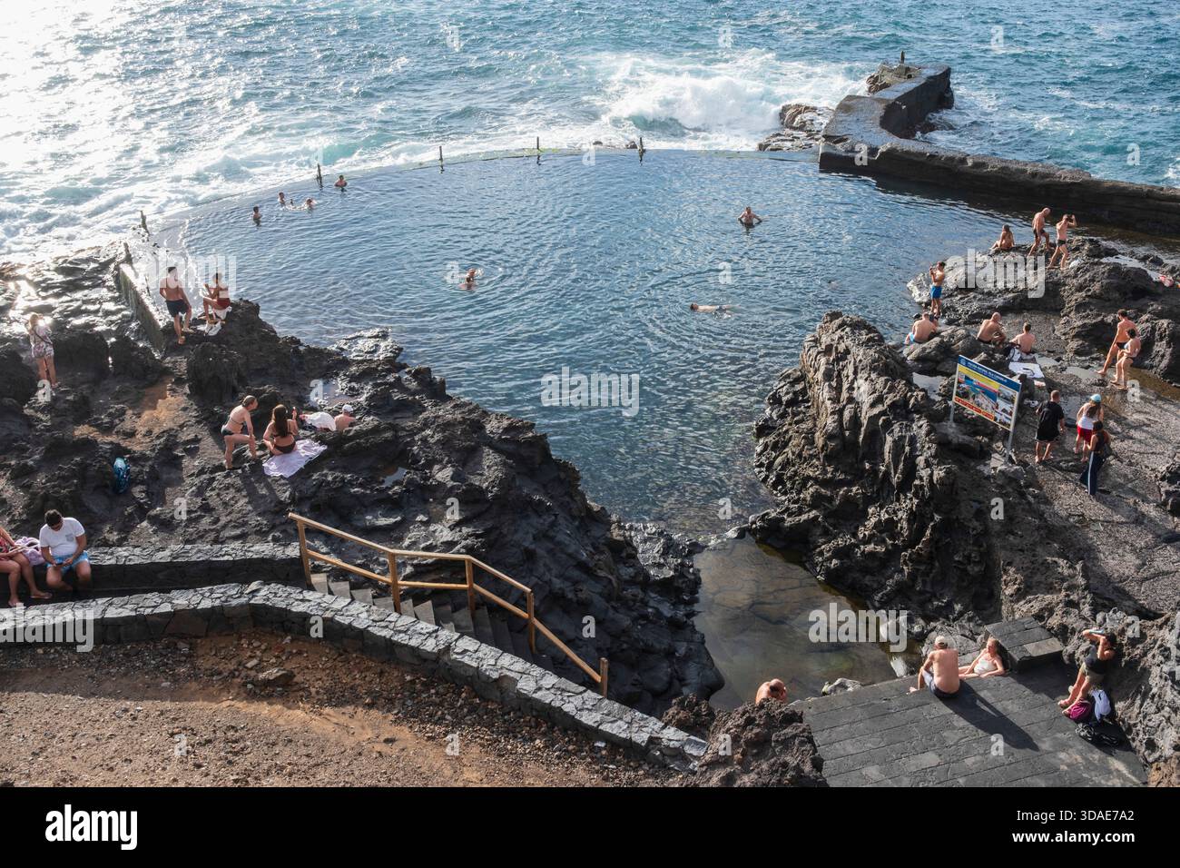 Isla Cangrejo, Crab Island, natural swimming pools, Los Gigantes ...