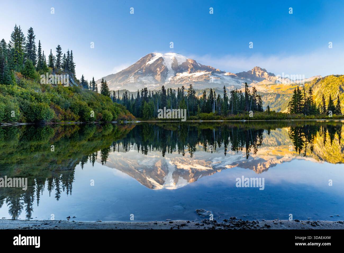 Bench lake mount rainier hi-res stock photography and images - Alamy