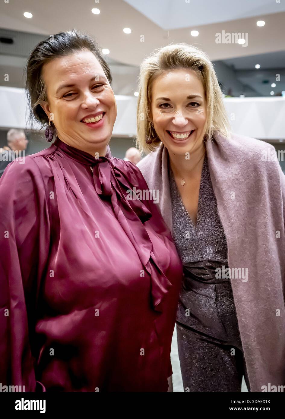 THE HAGUE - Yes 21 Annabel Nanninga and Ingrid Coenradie in the House ...