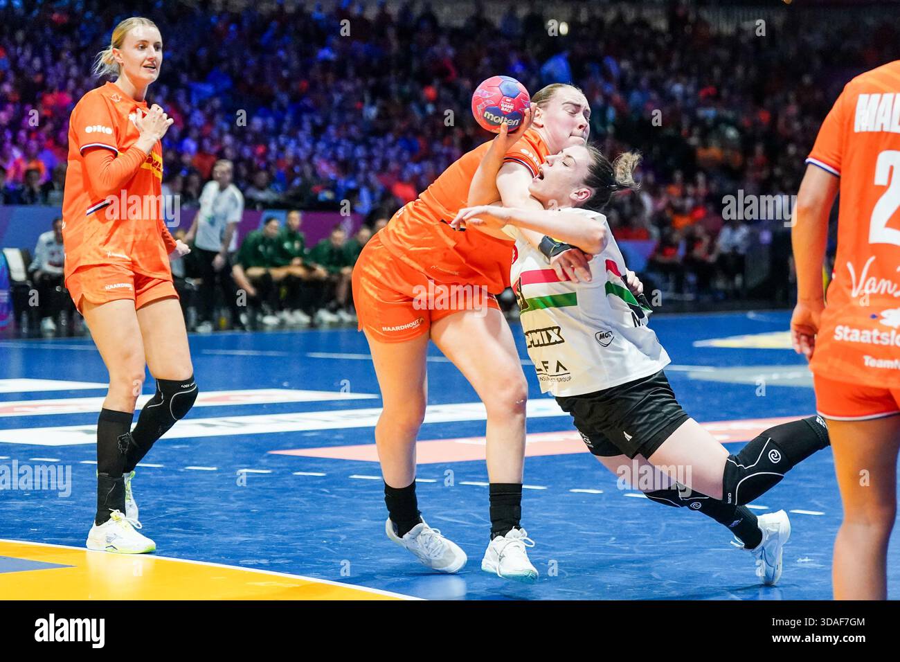 ROTTERDAM, NETHERLANDS - DECEMBER 10: Kelly Dulfer of the Netherlands ...