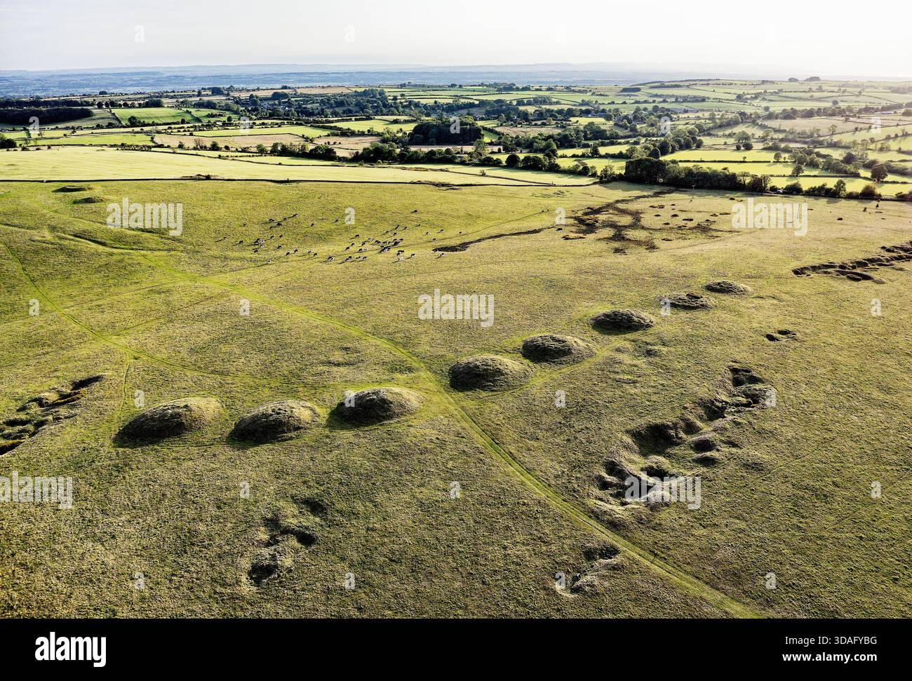 Slightly elevated hill hi-res stock photography and images - Alamy