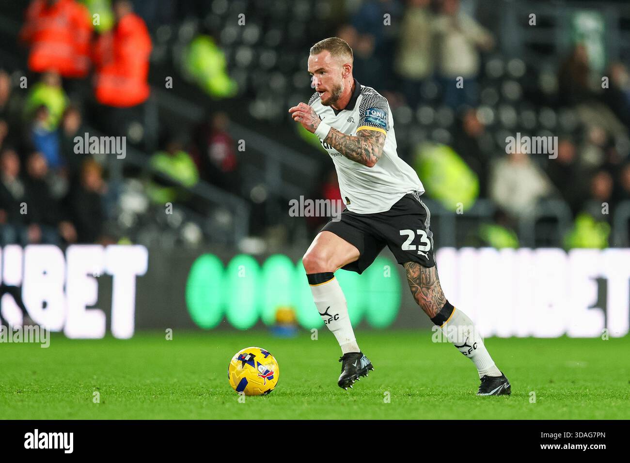 23, Joe Ward of Derby County in attacking action during the Sky Bet ...