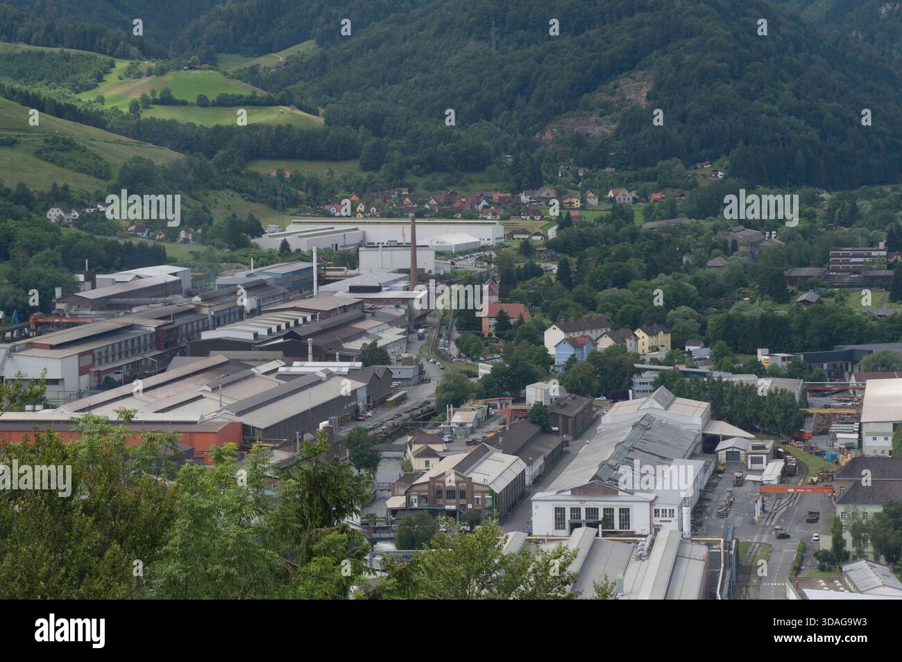 industrial building and industrial architecture for mass production of ...