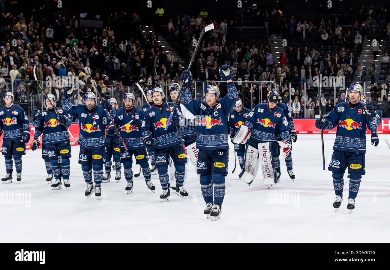 The Munich team celebrates the victory in front of the fan curve GER ...