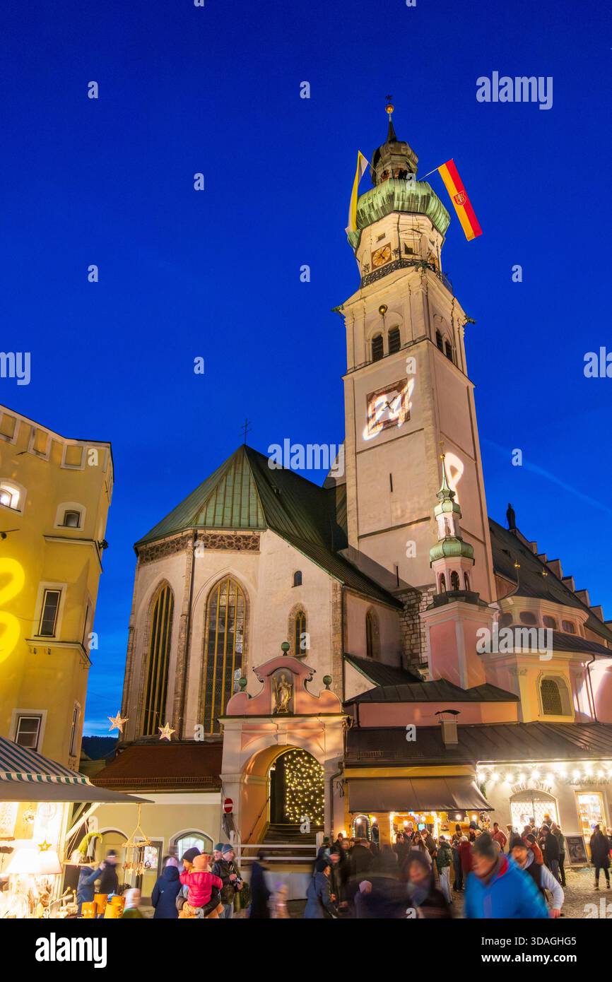 Christmas market Adventmarkt, projected days of an advent calendar on ...