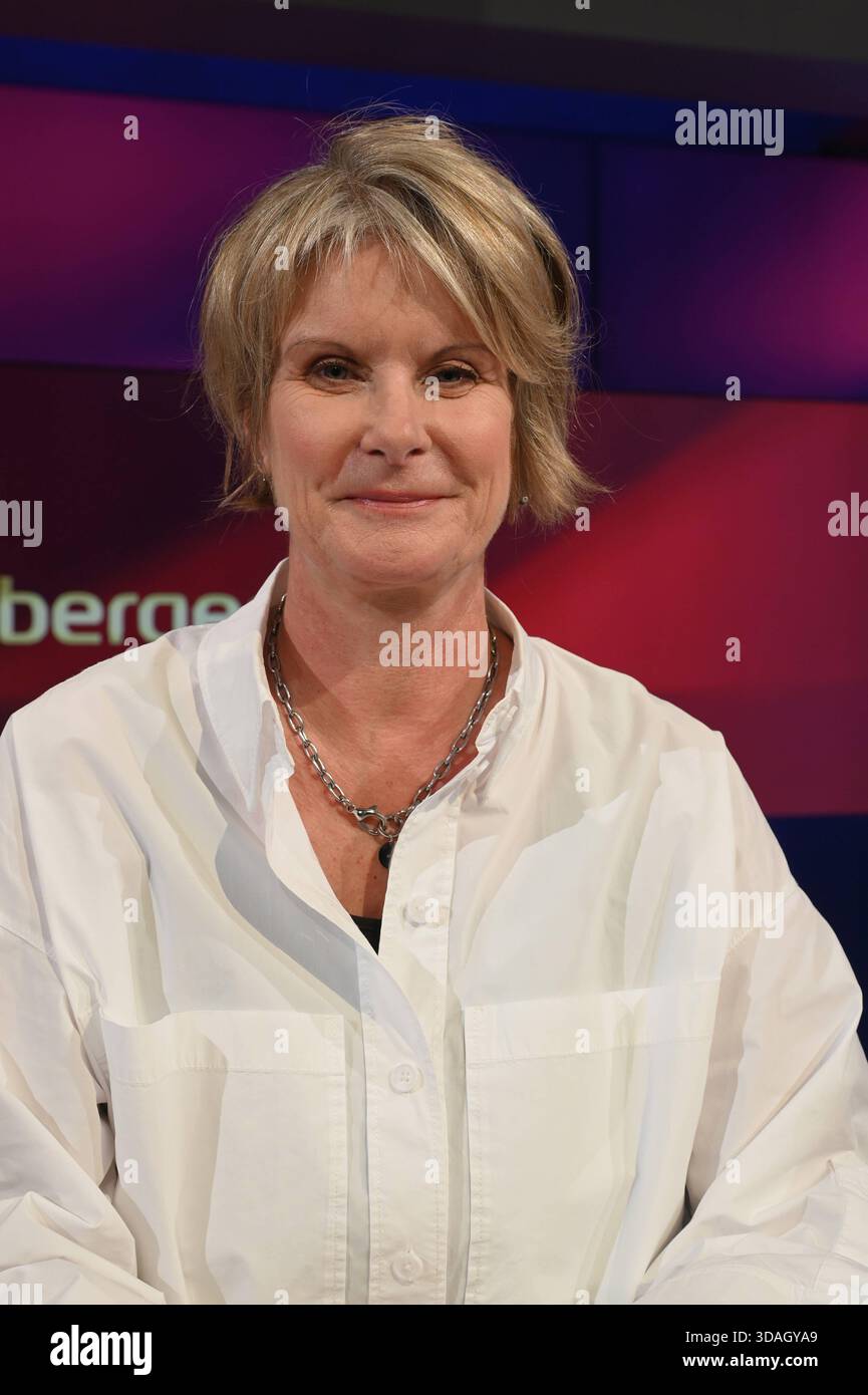 Journalistin Susanne Gaschke, Autorin der Neuen Zürcher Zeitung NZZ, zu ...