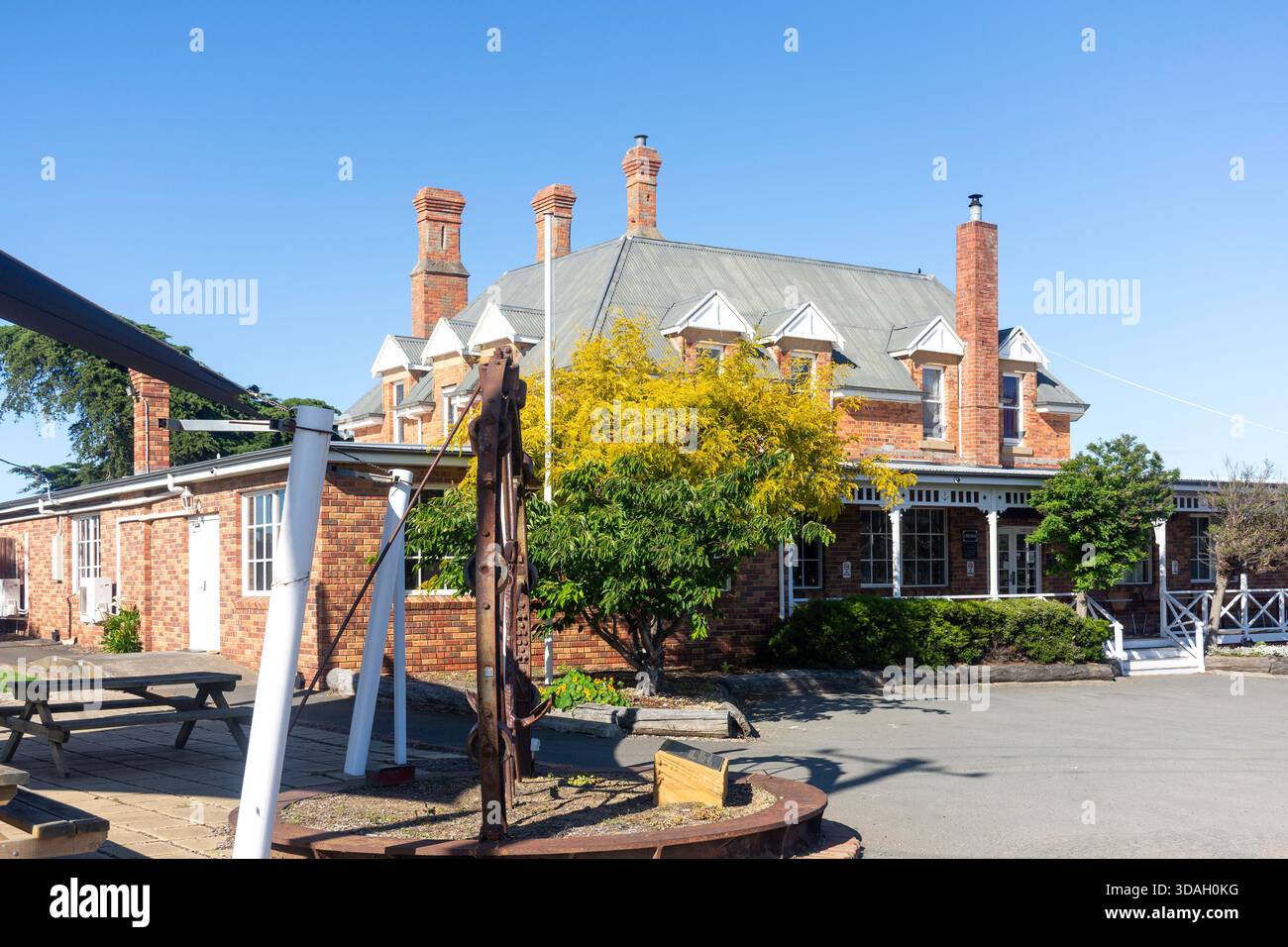 Dunalley hotel tasmania hi-res stock photography and images - Alamy