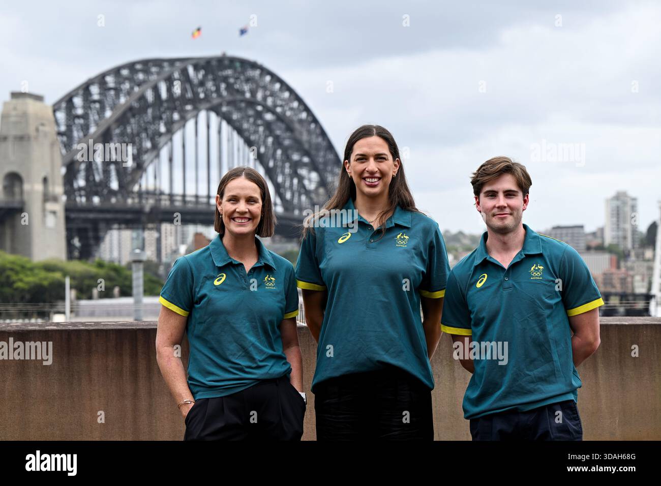 (L-R) Olympians Alyce Wood, Marianna Tolo, and Rohan Browning pose for ...