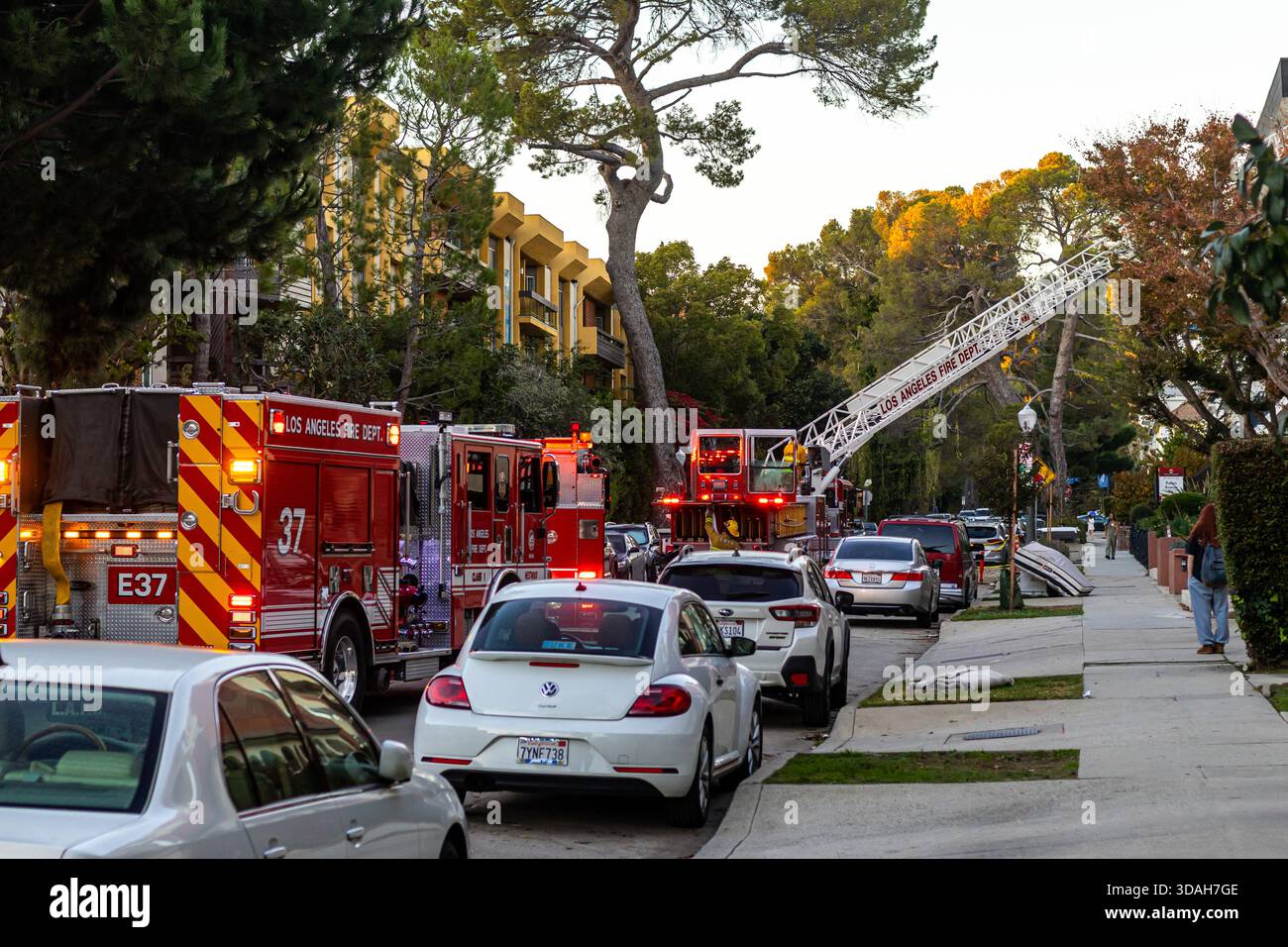 December 2025 los angeles hi-res stock photography and images - Alamy