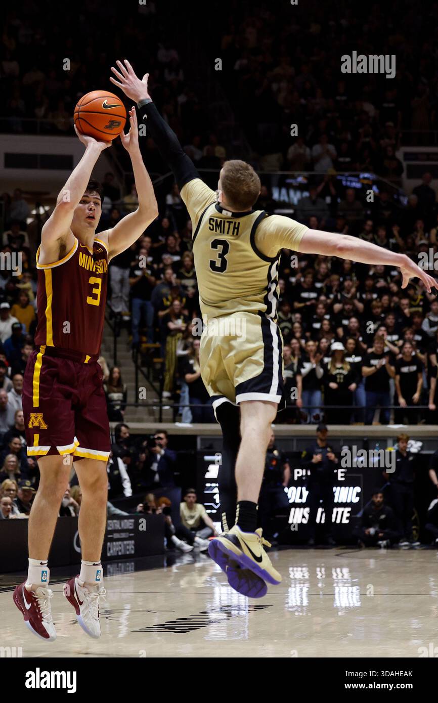 WEST LAFAYETTE, IN - DECEMBER 10: Minnesota Golden Gophers forward ...