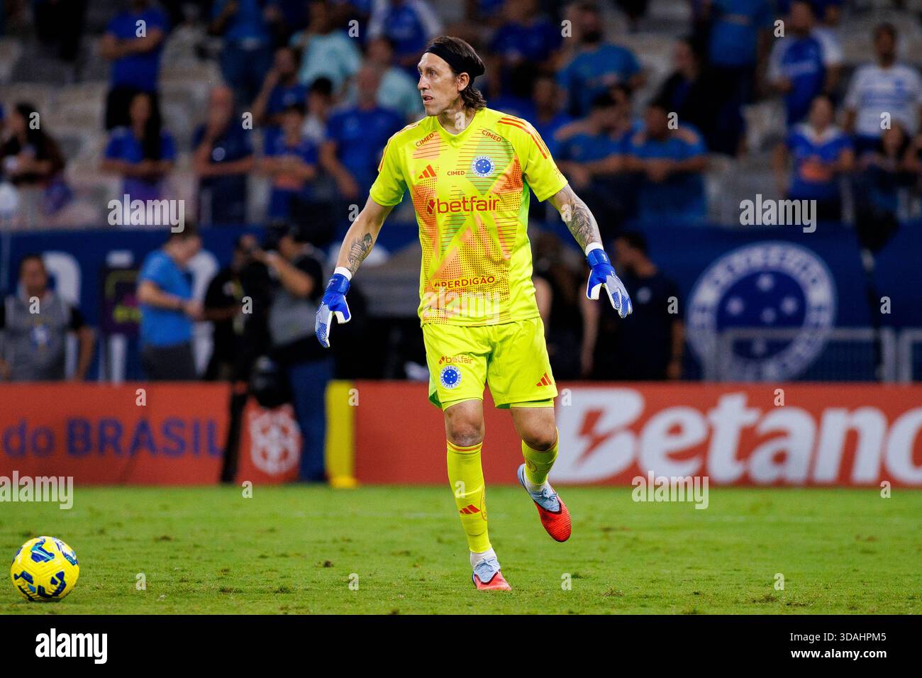 Belo Horizonte, Brazil - December 10: Goalkeeper Cássio Ramos of ...