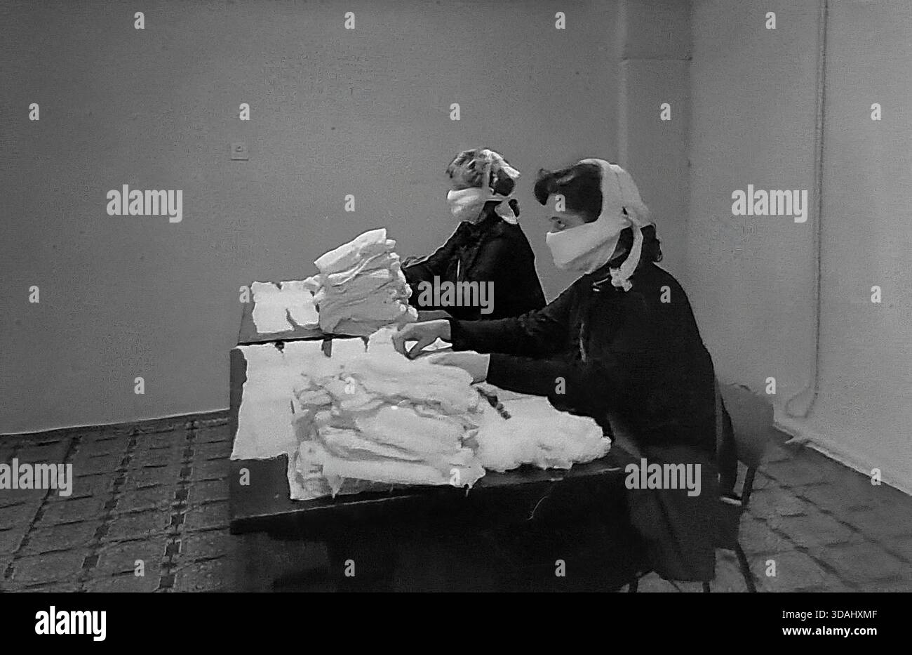 Slavyansk, Ukrainian SSR, Soviet Union. Winter 1983. Civil Defense (GO ...