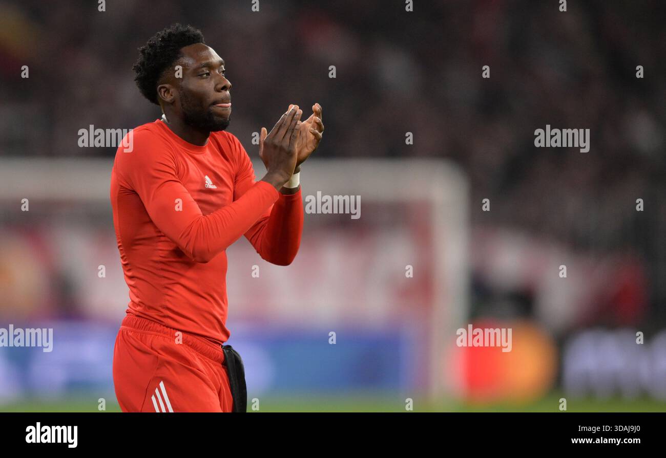 Final celebration, Alphonso Davies (Bayern) Munich, December 9, 2025 ...