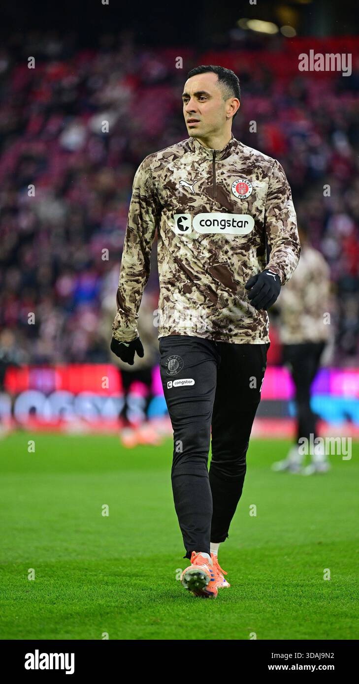 Manolis Saliakas (St. Pauli) Cologne, December 6, 2025, Football ...