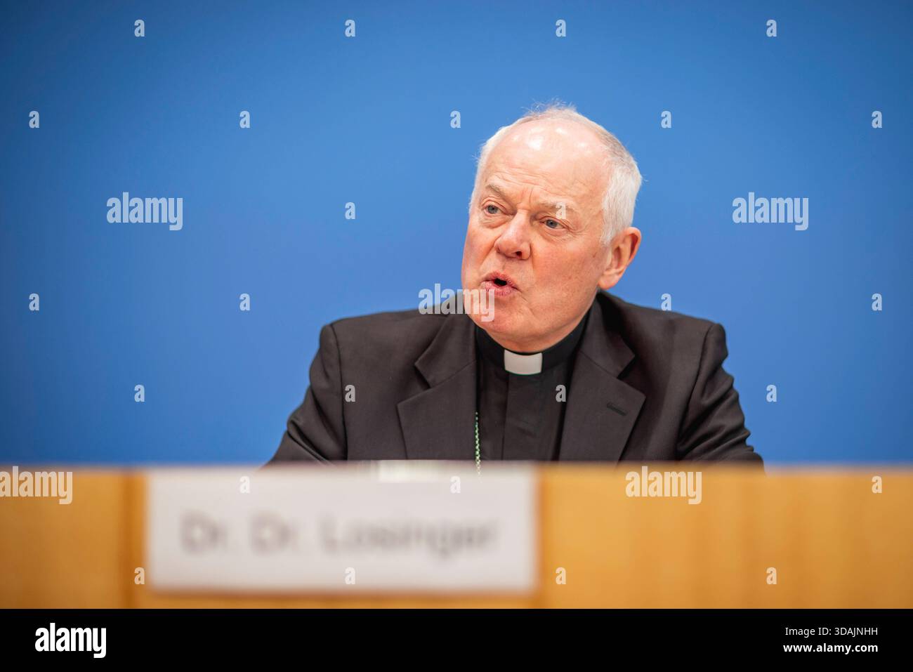 Weihbischof Dr. Dr. Anton Losinger, Augsburg, Bischofsvikar fuer ...