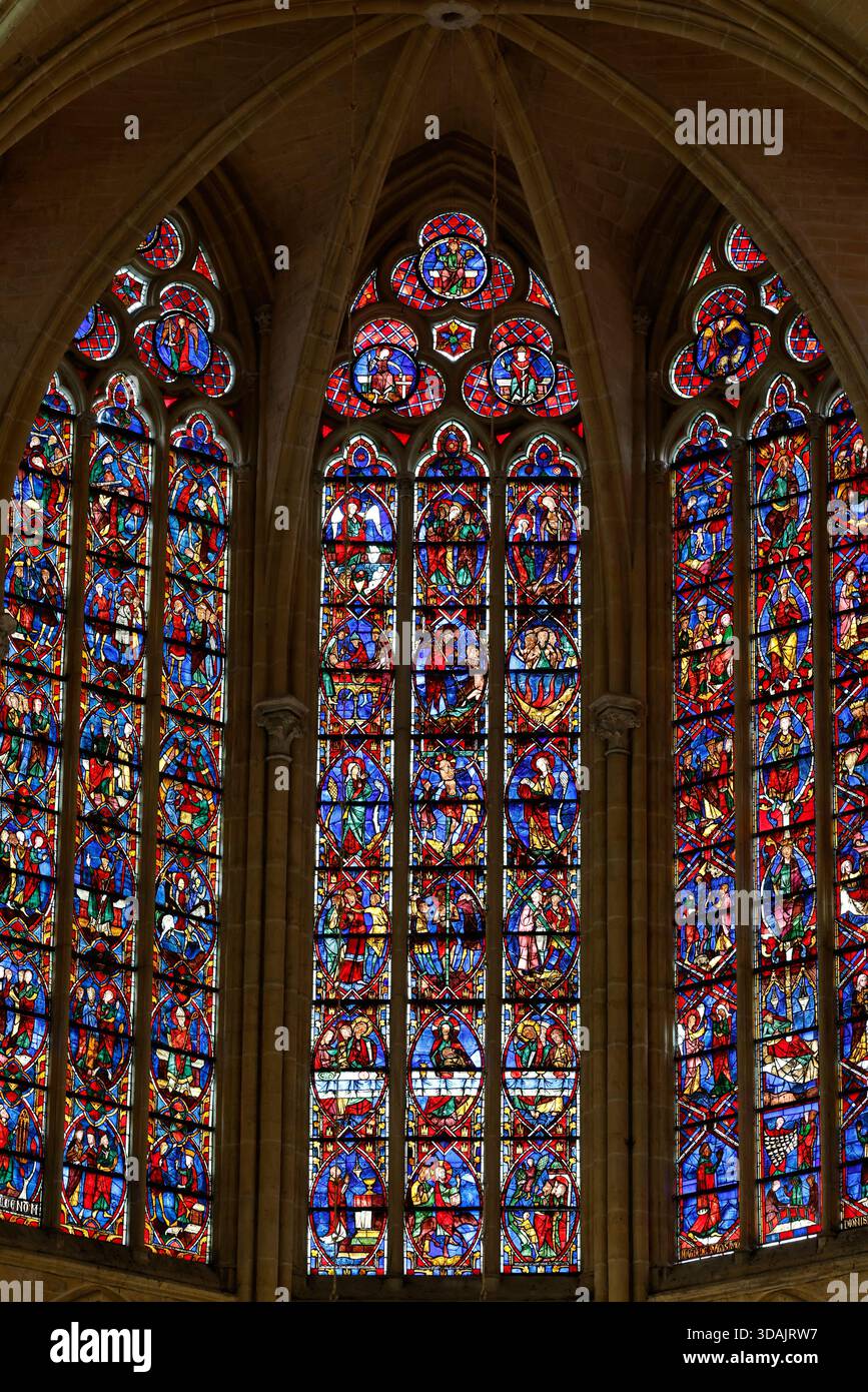 Saint Gatien cathedral.The choir, with its 800 m2 of stained glass ...