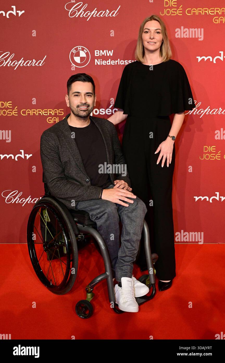 Tan Caglar mit Freundin bei der 31. JosÃ Carreras Gala 2025 in der ...