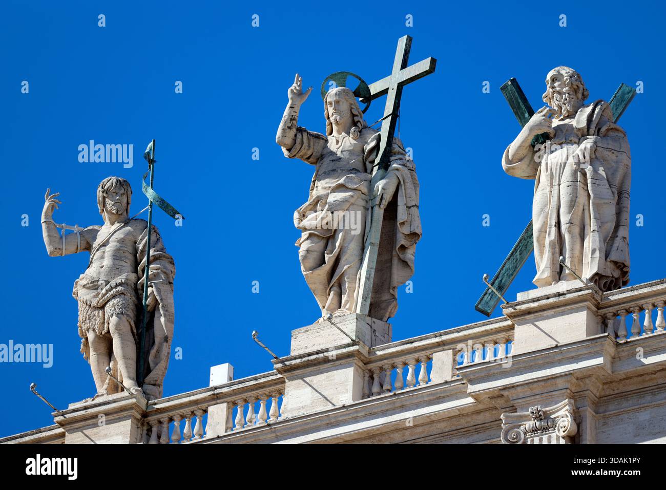 St. Peter’s Basilica.John The Baptist, Jésus, Saint Andrew,Statues of ...