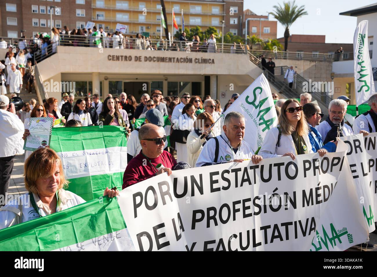 Doctors during the demonstration called by the Seville Medical Union ...