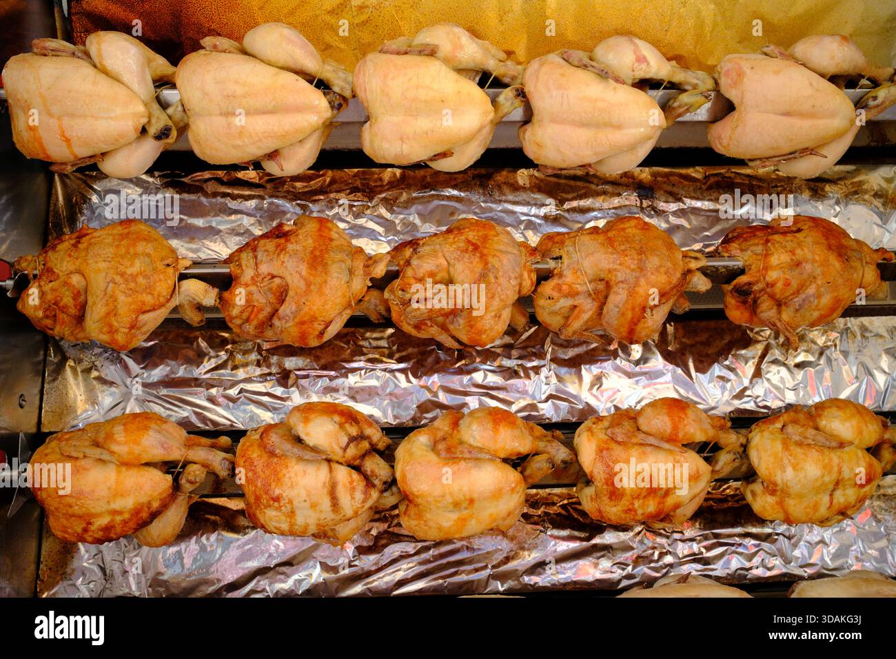 Farm chicken france hi-res stock photography and images - Alamy