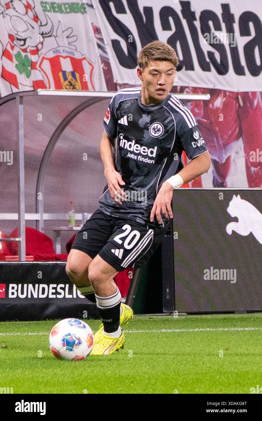 6 and ritsu doan eintracht frankfurt hi-res stock photography and ...