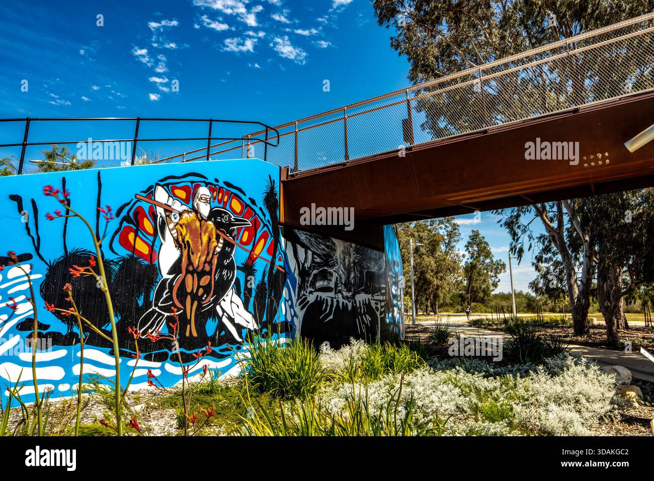 Spans two separate channels of the swan river hi-res stock photography ...