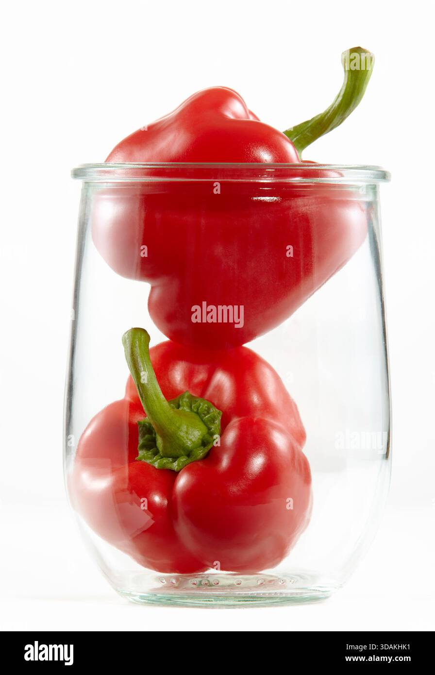 Chili peppers powder in Cut Out Stock Images & Pictures - Alamy