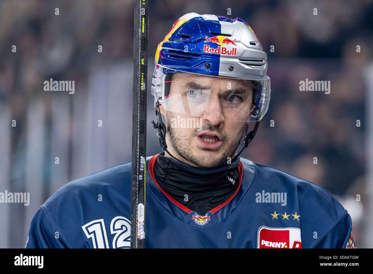 Brady Ferguson (EHC Red Bull Muenchen, #12) / Portrait / Portrait GER ...