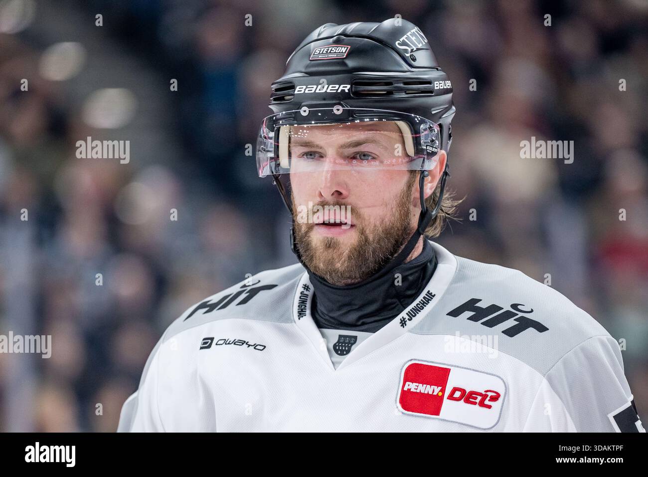 Brady Austin (Cologne Sharks, #57) / Portrait / Portrait GER, EHC Red ...