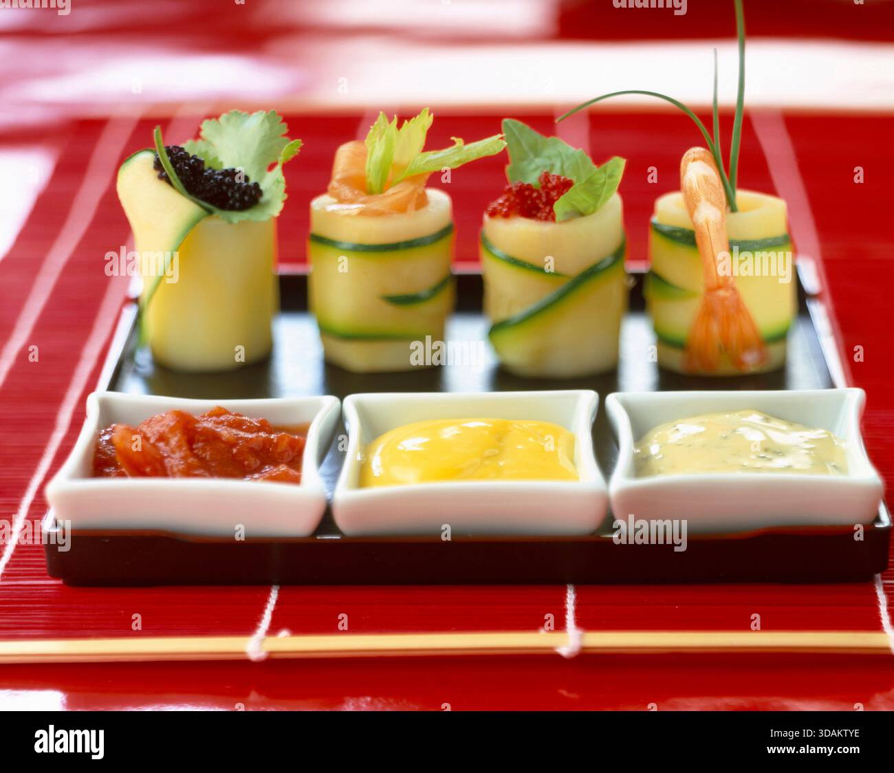 Courgettes row hi-res stock photography and images - Alamy