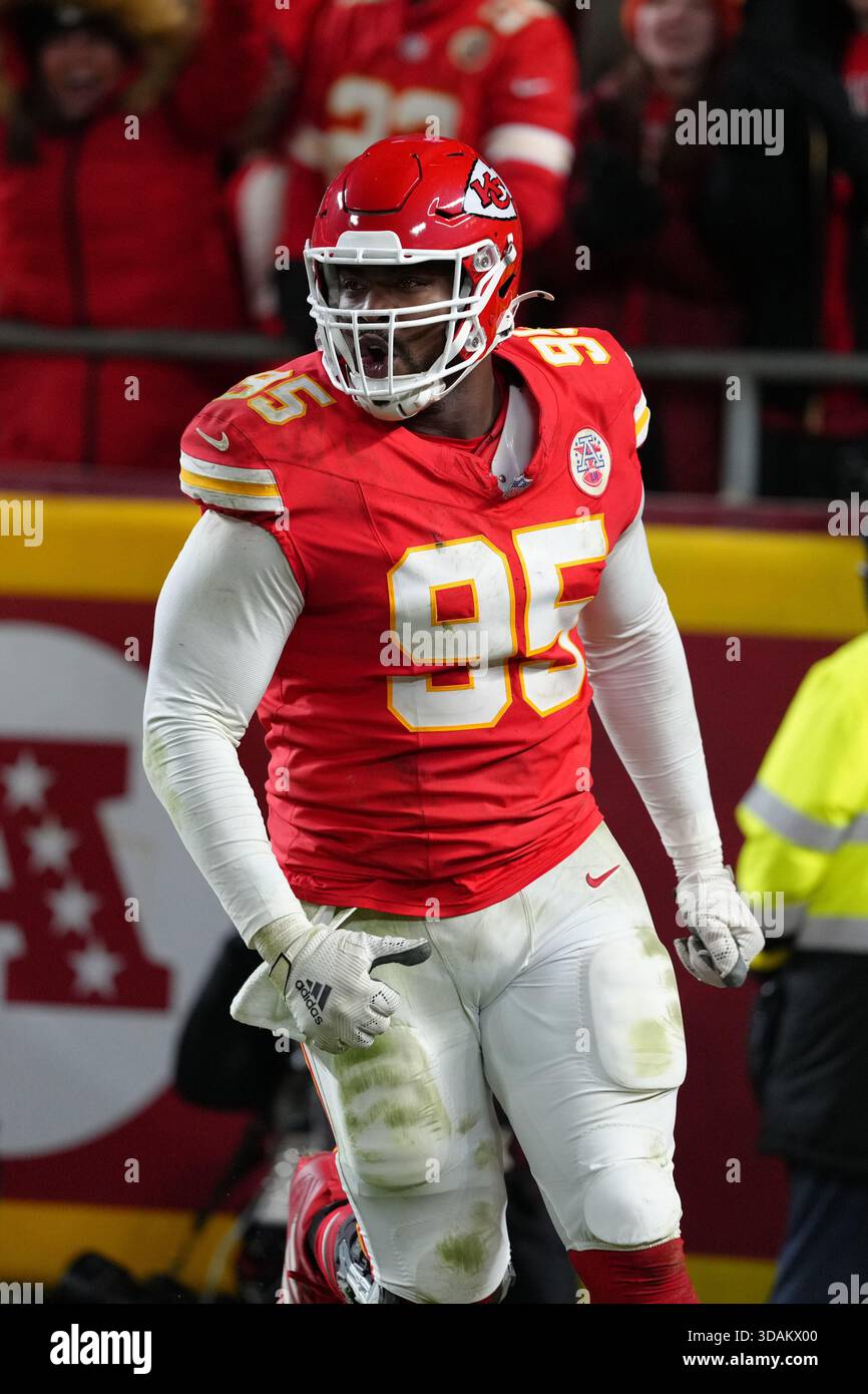 Kansas City Chiefs defensive tackle Chris Jones in action against the ...