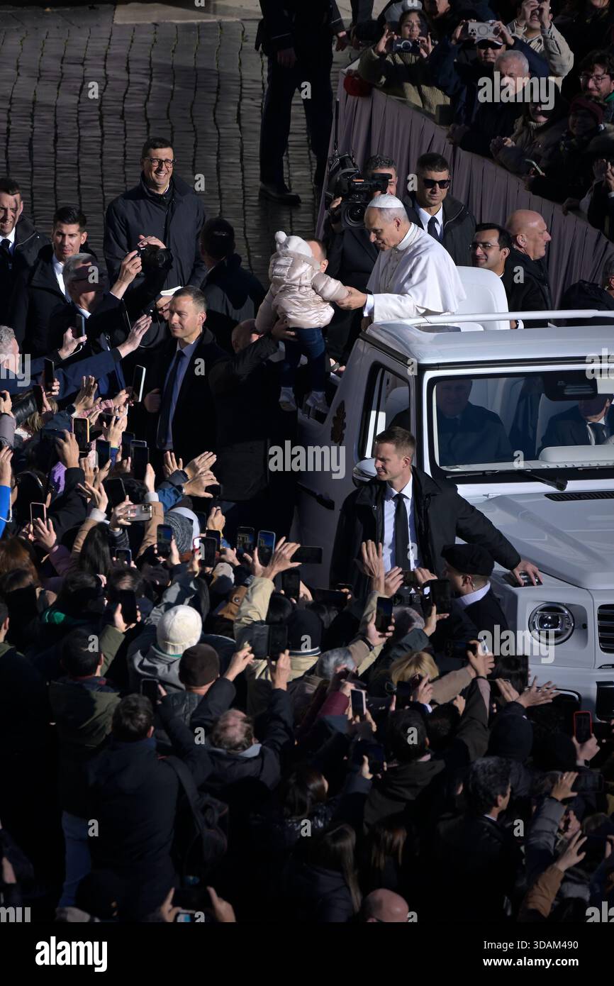 Pope Leo XIV general audience in St. Peter's Square at The Vatican ...