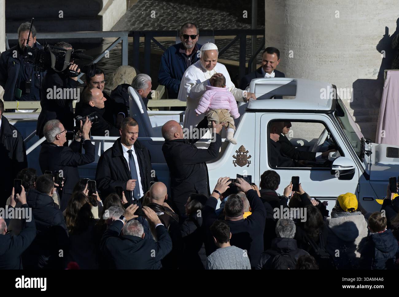 Pope Leo XIV general audience in St. Peter's Square at The Vatican ...