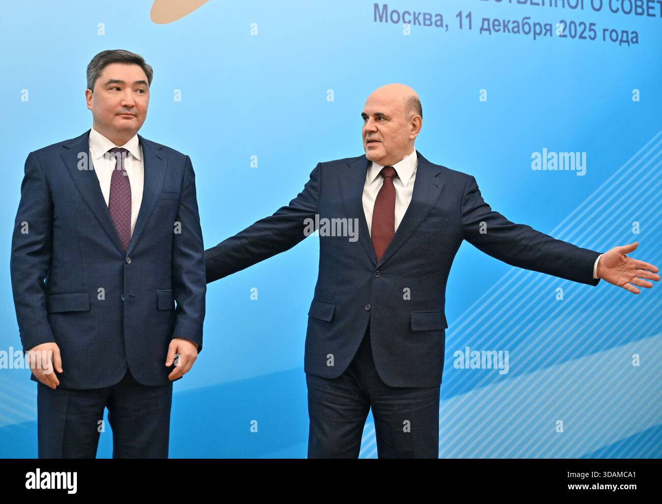 Russian Prime Minister Mikhail Mishustin (right) and Kazakh Prime ...