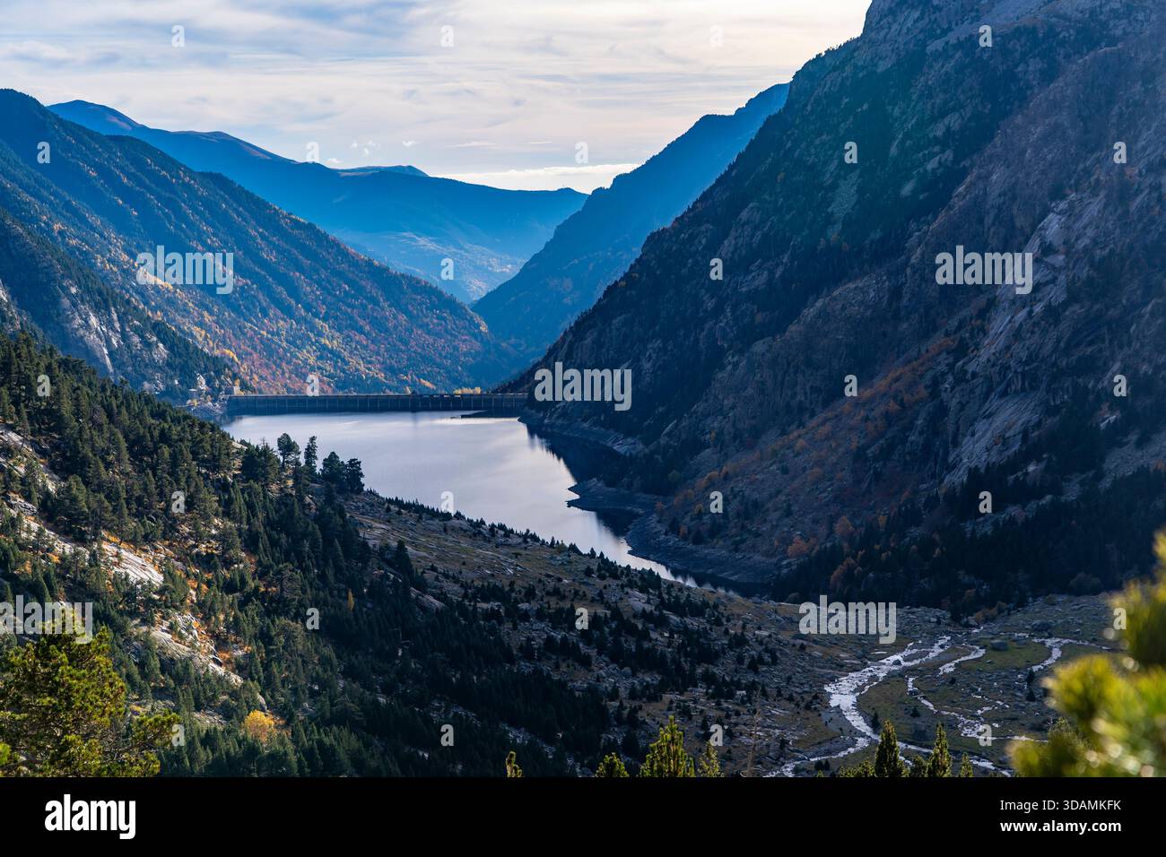 Embalse de cavallers hi-res stock photography and images - Alamy