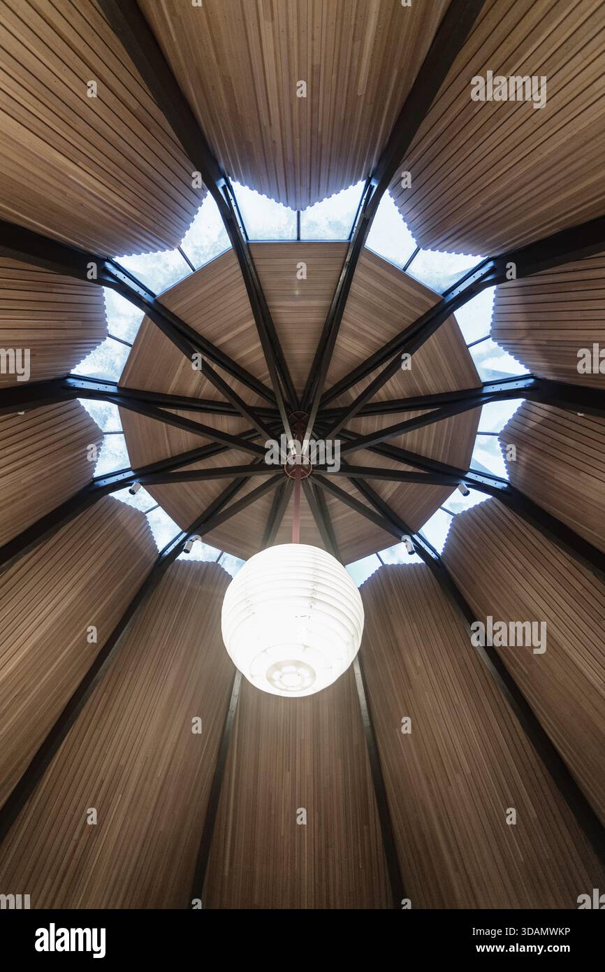 Radial wooden ceiling hi-res stock photography and images - Alamy