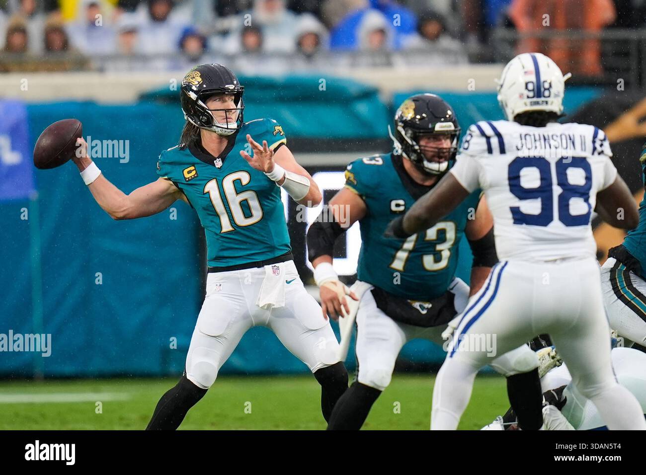 Jacksonville Jaguars quarterback Trevor Lawrence (16) looks for a ...