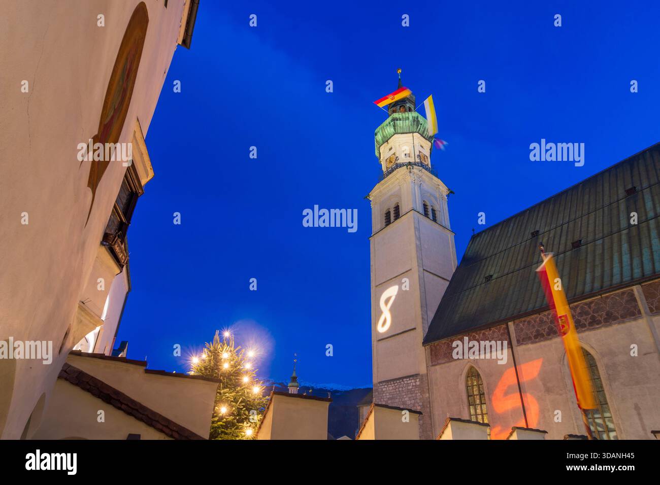 Hall in Tirol: Christmas market Adventmarkt, projected days of an ...