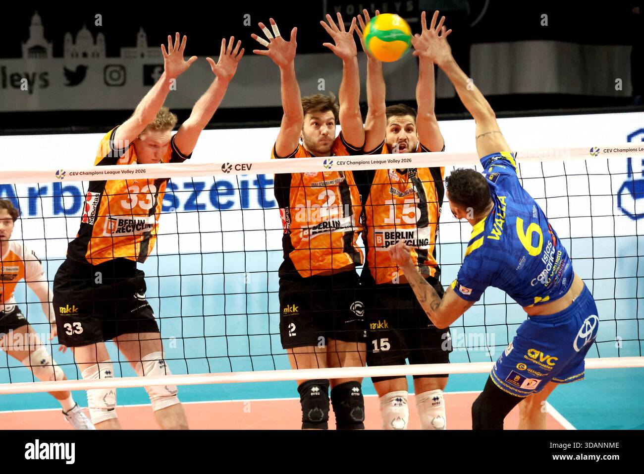 11.12.2025, Max-Schmeling-Halle, Berlin, DEU, Champions League, BR ...